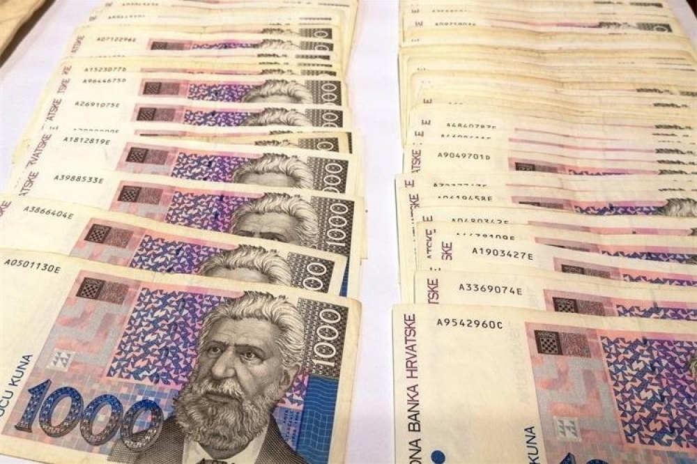 Porezna uprava upozorava na lažne poruke o povratu poreza